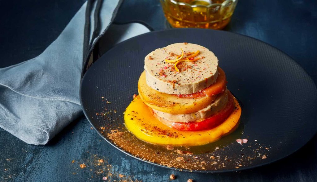Recette du mille feuille de foie gras mi-cuit aux fruits exotiques